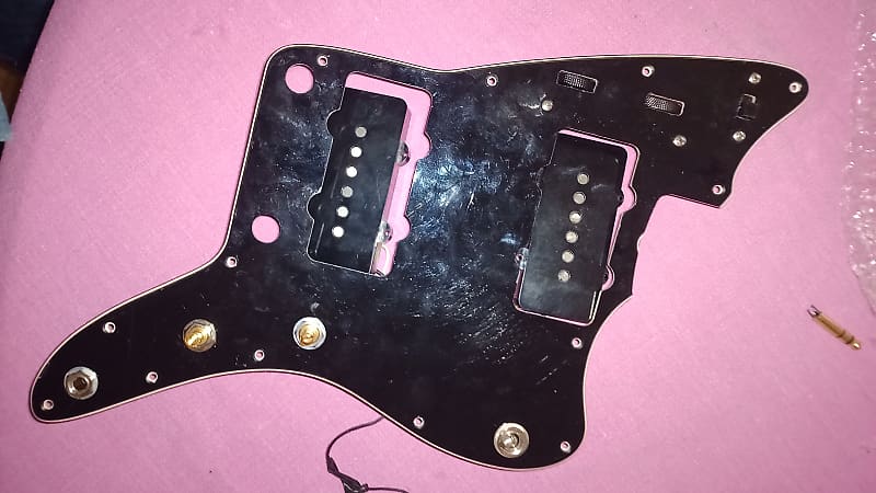 Stonewall Pickups Fat Jazzmaster Loaded Pickguard - black | Reverb UK