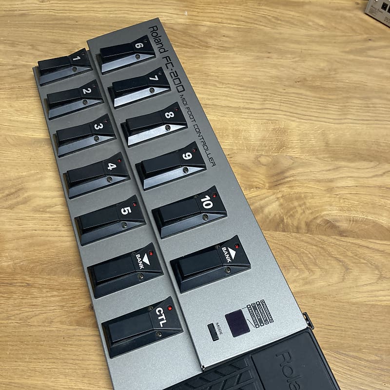 Roland FC-200 MIDI Foot Controller | Reverb