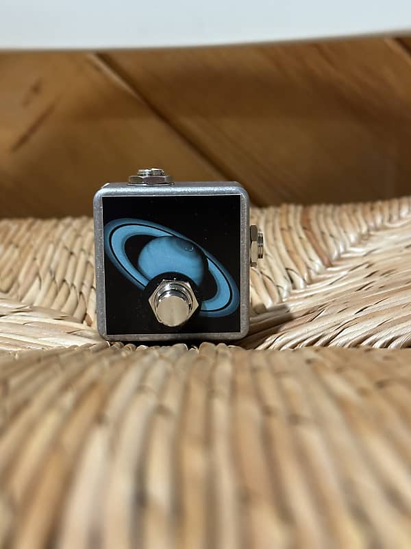 Saturnworks Soft Touch Micro Clickless Momentary Kill Switch | Reverb