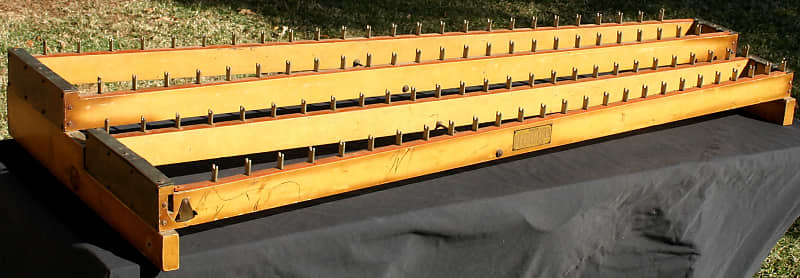 Vintage 1920-30s Deagan 3 1/2 octave complete frame rail | Reverb
