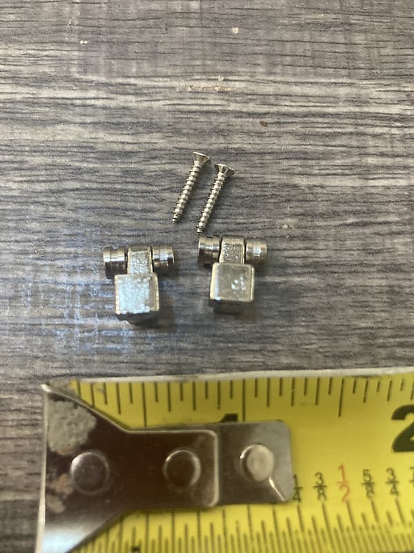 Fender 2 Strat Tele string trees 2017 - Chrome | Reverb