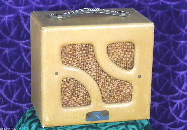 Magnatone M-197-3-V Varsity Tube Amp Vintage 1952! Tone | Reverb