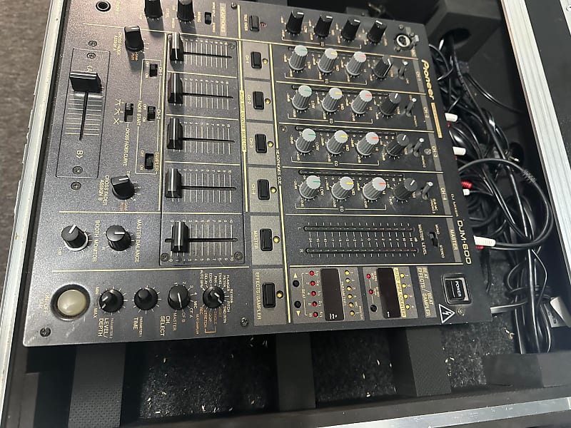 Pioneer DJM-600 | Reverb