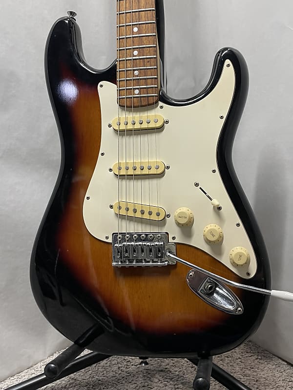 Vintage Kramer KS-400 Strat - Tri-burst w/ Grovers | Reverb