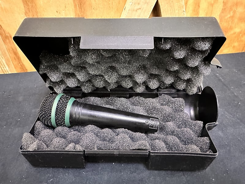 AKG D880S Dynamic Microphone - In Original Case - Tested and | Reverb