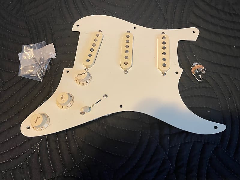 Fender USA ERIC JOHNSON Stratocaster LOADED PICKGUARD | Reverb