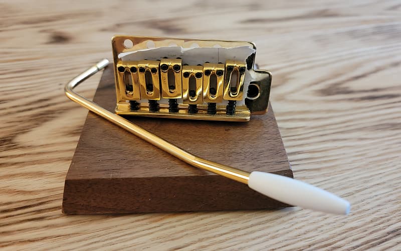 Wilkinson Vintage-style Tremolo - Gold | Reverb