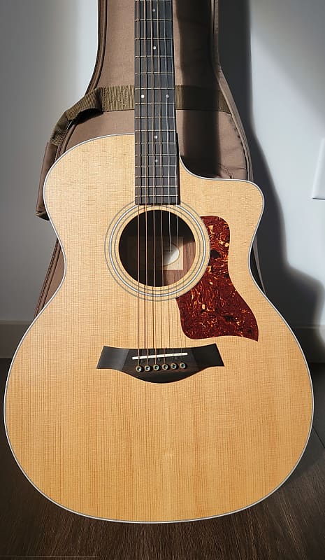 Taylor 214ce Acoustic/Electric Guitar 214ce 2020 - Natural | Reverb