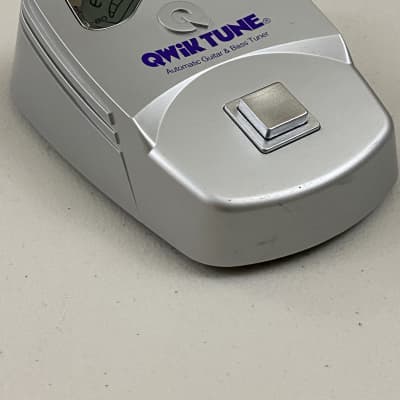 Qwiktune Guitar & Bass Automatic Tuner Pedal effect | Reverb