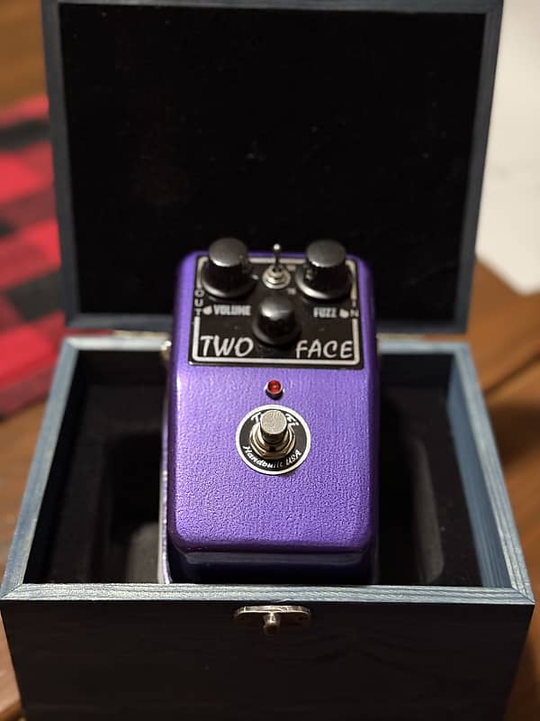 Tru-Fi Two Face Fuzz - Ghost Purple | Reverb
