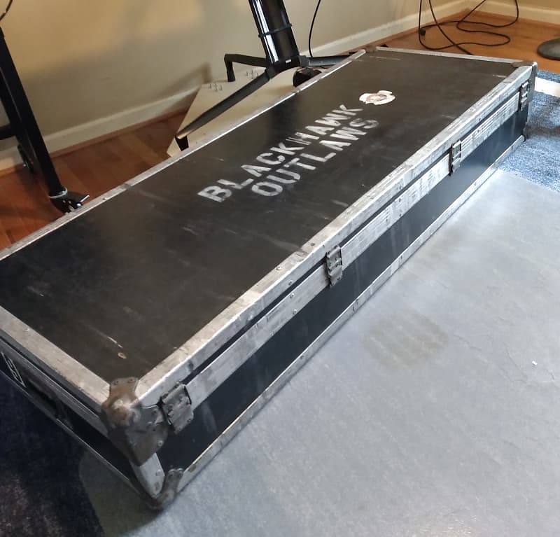 Showcase Custom Cases 88-key keyboard case - REDUCED | Reverb
