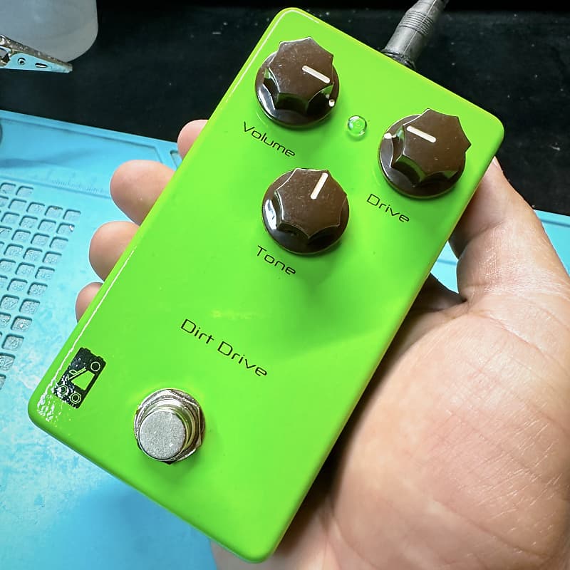 3xD Dirt (Earth Drive CLONE) | Reverb