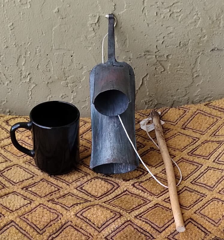 Small West African two-tone metal bell/gong (gankogui) | Reverb