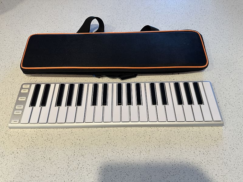 Xkey 37 LE 37-Key Mobile Keyboard MIDI Controller with Travel | Reverb