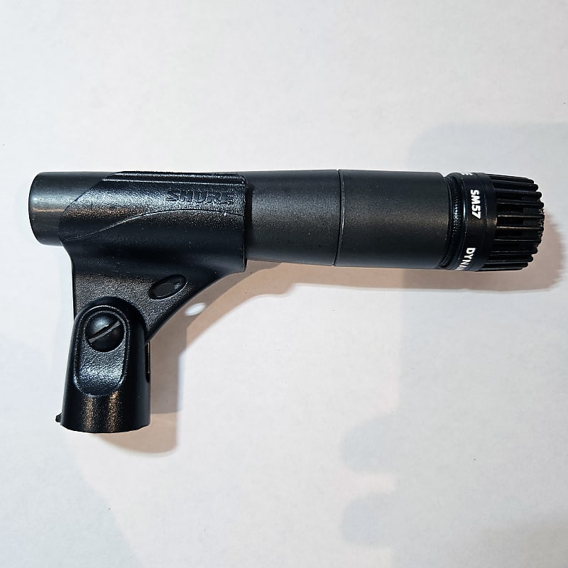 Shure SM57 Dynamic Microphone (~1986) | Reverb
