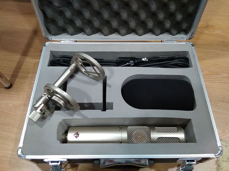Studio Projects LSD2 Stereo Large Diaphragm Microphone | Reverb Canada