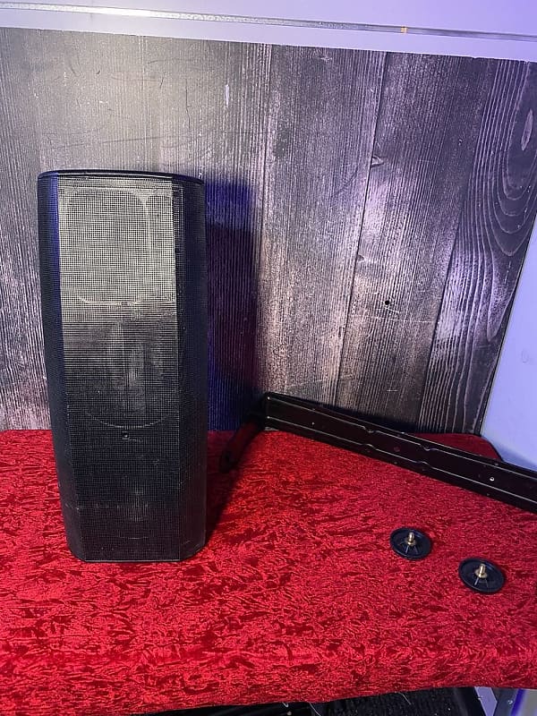 QSC AD-S282H Passive Speaker (Brooklyn, NY) | Reverb