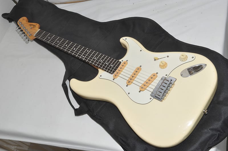 Fender Japan STS-550 Short Scale Stratocaster Electric Guitar | Reverb