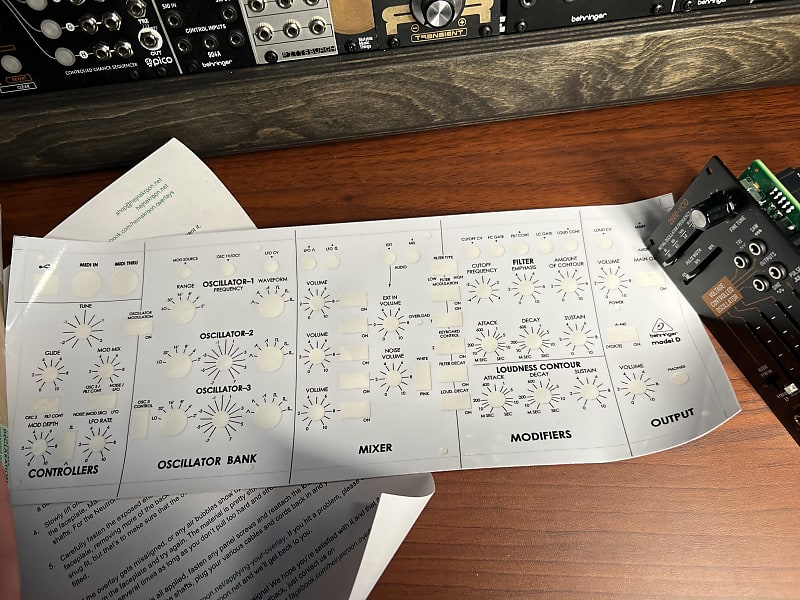 Heinakroon Behringer Model D White Overlay White | Reverb