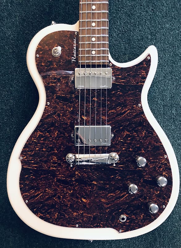 Godin Radiator 2020 Matte Cream | Reverb