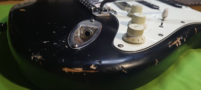 Samick Strat 80s Black Relic'd | Reverb