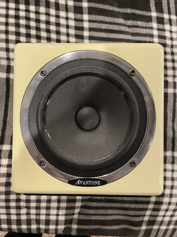 Avantone Active Mix Cube 2019 Creme | Reverb