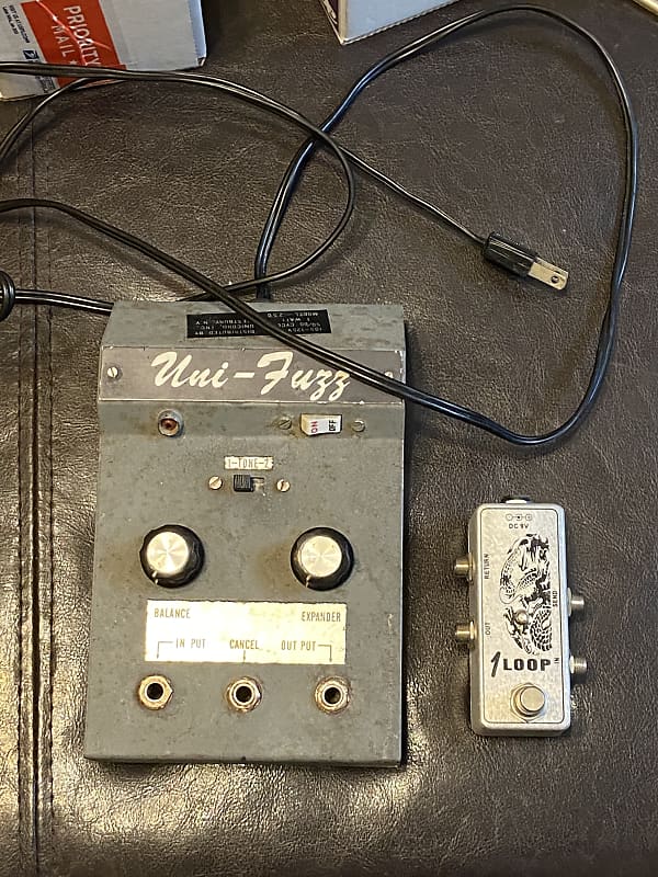 Unicord (Unifuzz) U-250 Fuzz w/True bypass switch | Reverb