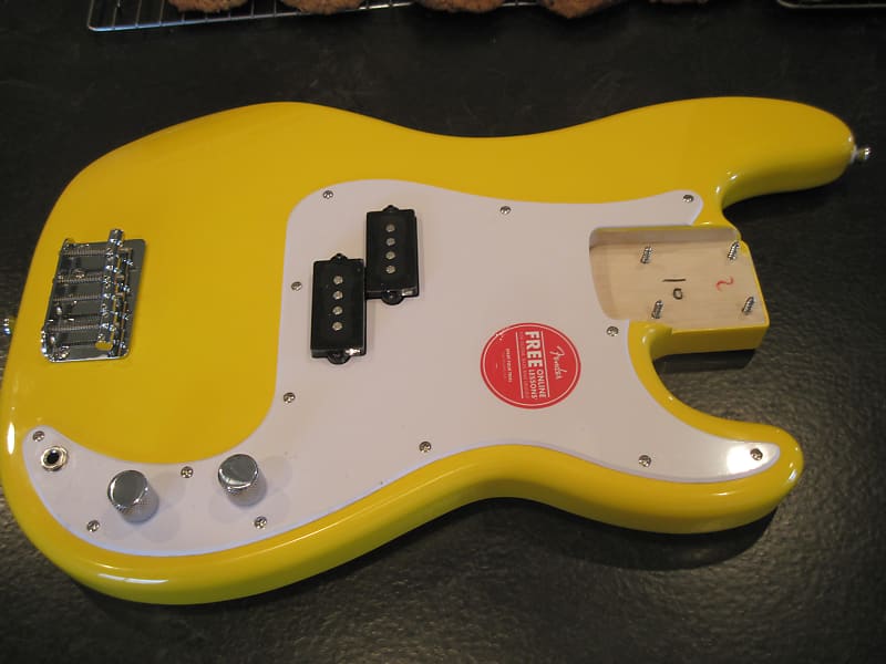 Fender Squier Precision Bass Body 2024 - Grafitti Yellow - | Reverb