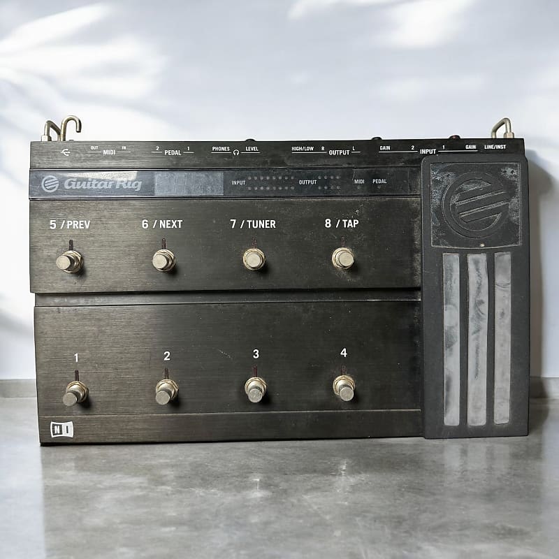 Native Instruments Rig Kontrol 3 Mid 80s-90s - Black | Reverb