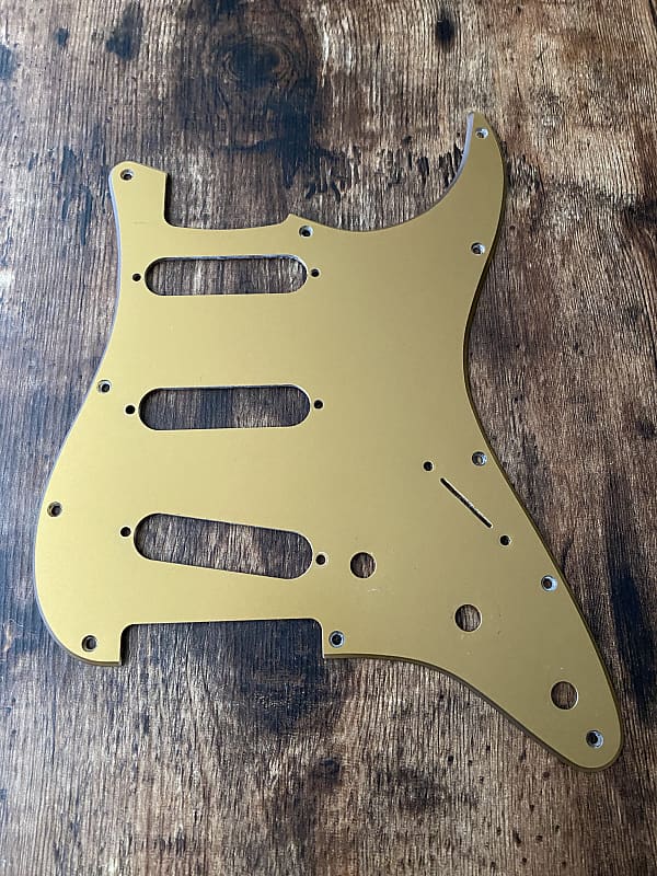 Fender Gold pickguard 2005 - Gold | Reverb