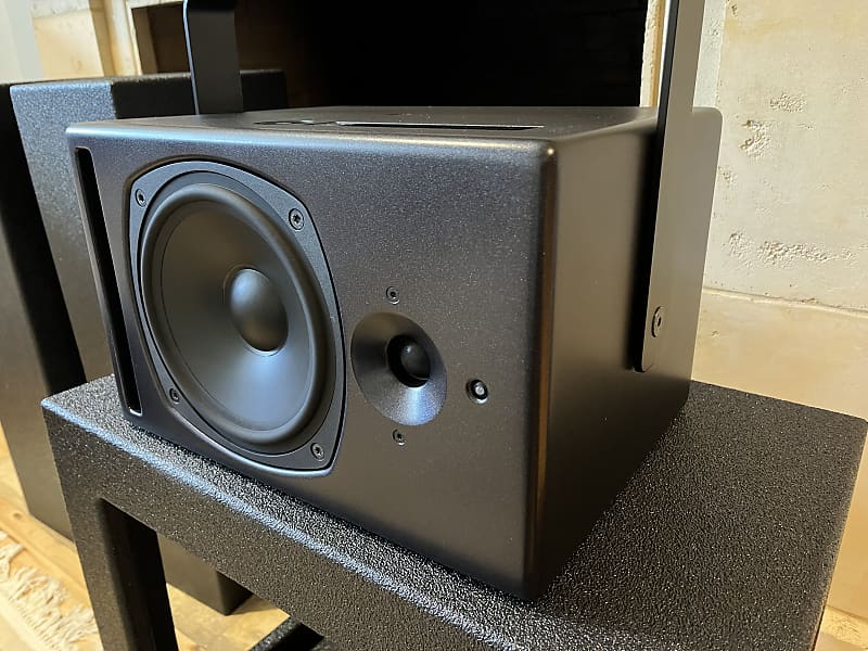 PSI Audio - A21-M | (Horizontal Mounted) Powered 2-Way Studio | Reverb