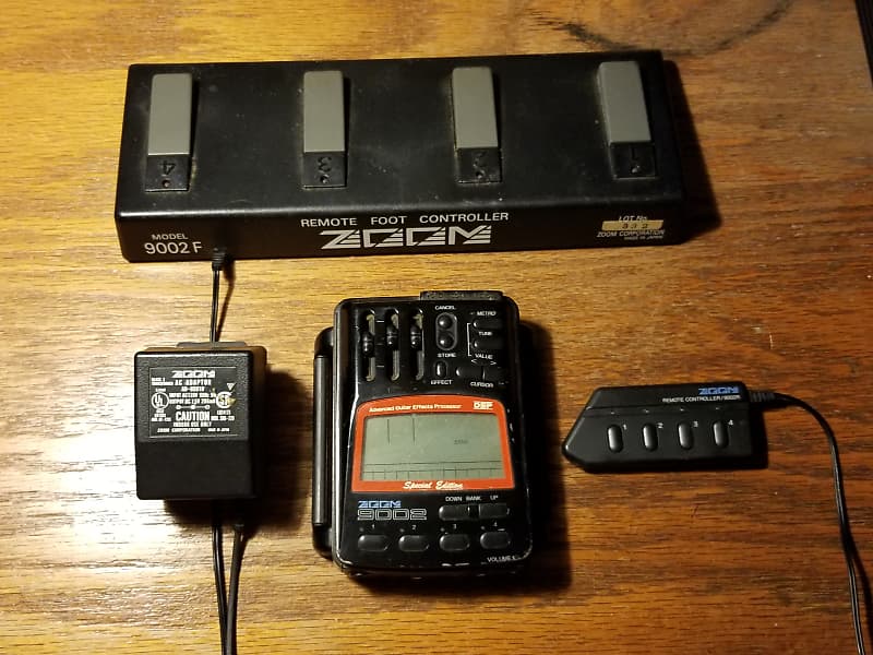 ZOOM Zoom 9002 Effects Processor 1990s w/ 2 controllers, | Reverb