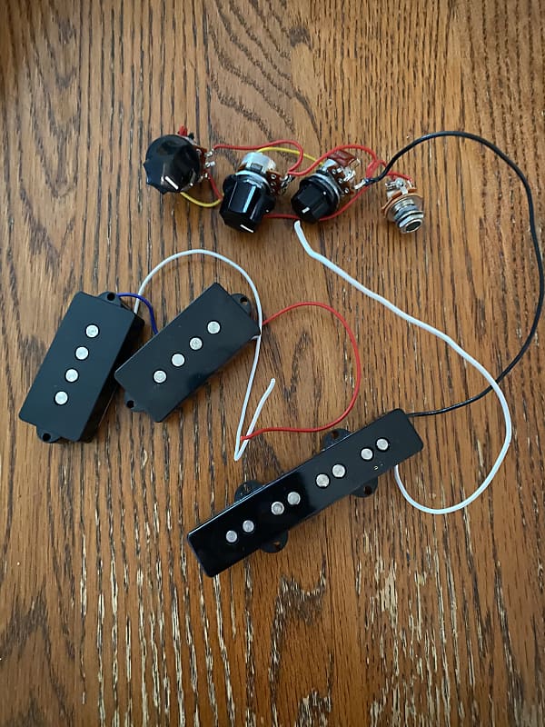 PJ Bass Pickups - Squier and Fender | Reverb