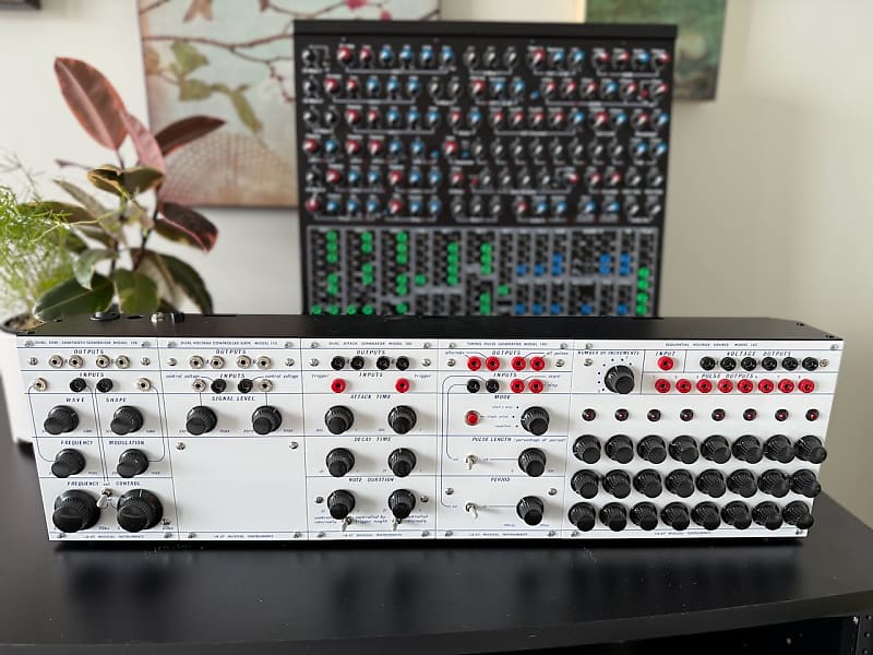 LA67 Mort's Barge 5 module 6U 100 Series mini-system | Reverb Canada