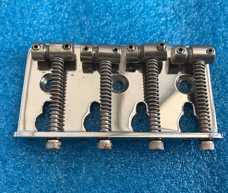 Kramer Keyhole Bass bridge 1977 - Chrome | Reverb