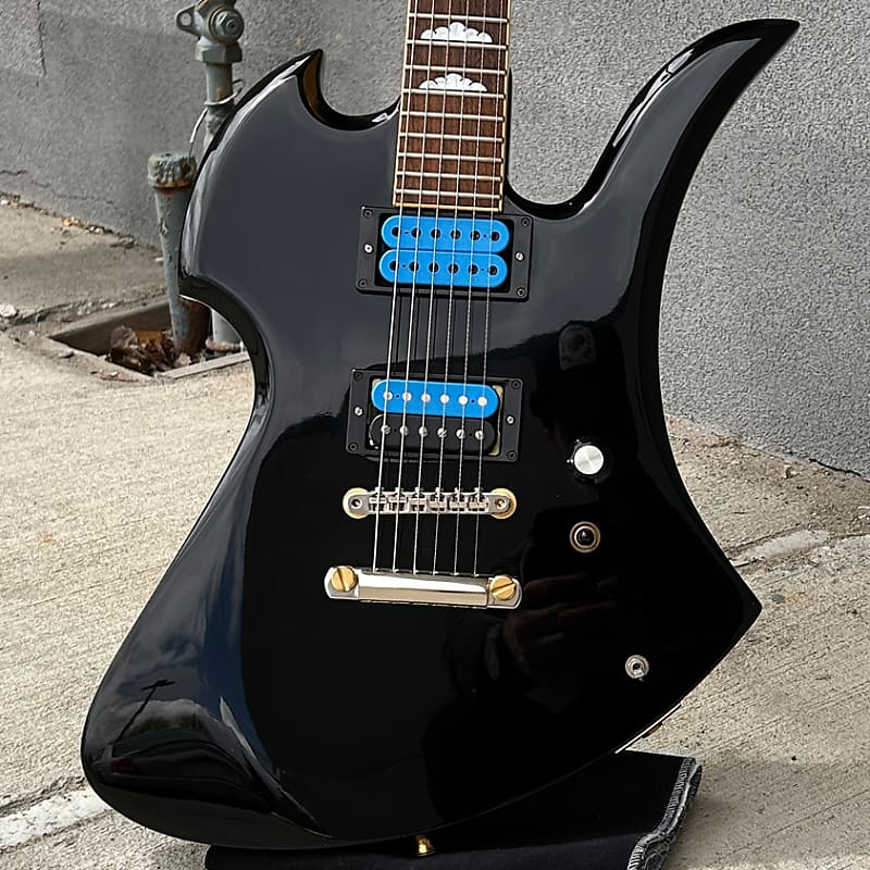 Used Fernandes MG-700 (Lawsuit) Mockingbird w/Case | Reverb