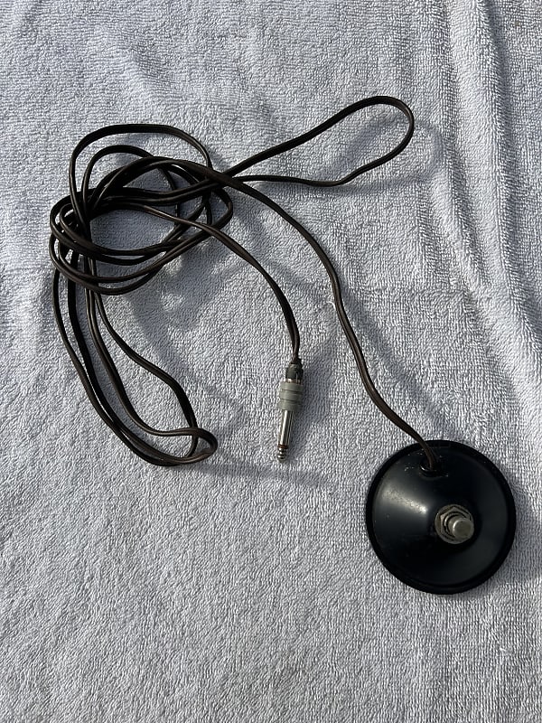 Fender One Button Foot Switch 1964 - Black | Reverb