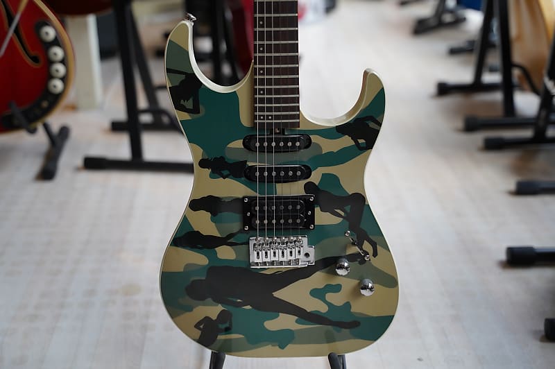 Washburn Pro Series Lady Camouflage | Reverb