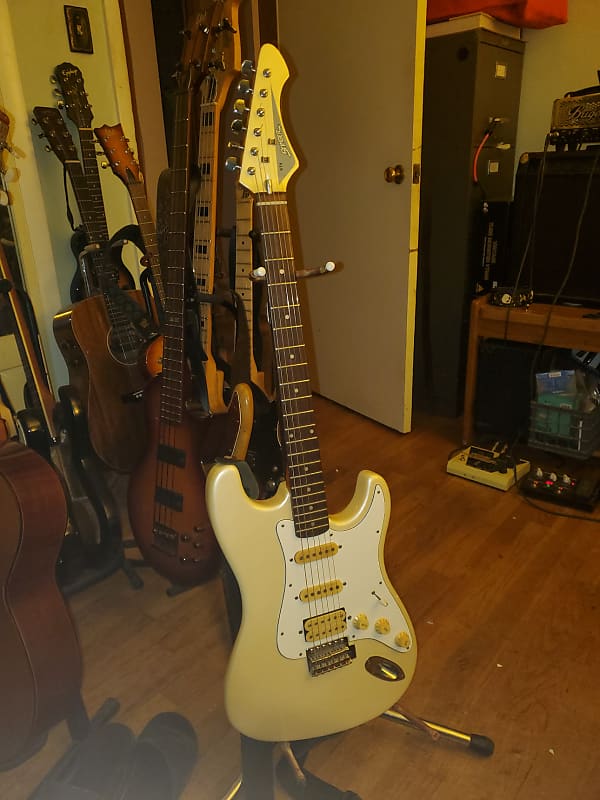 Martin Stinger ST-4 Strat, Korea Early 1980's 'HSS' Pickups, | Reverb