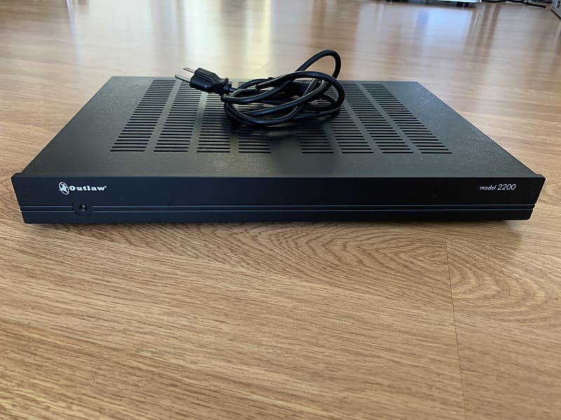 Outlaw Model 2200 Monoblock Power Amplifier - 200 Watt | Reverb
