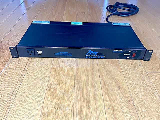 Middle Atlantic PD-915R, Black, Rackmount 15A 9 Outlet Power | Reverb