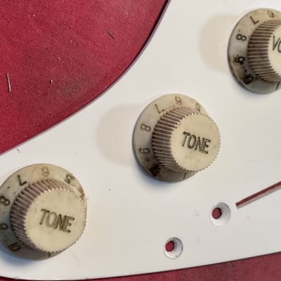 Fender Stratocaster Knobs - Vintage Genuine Aged White Relic | Reverb