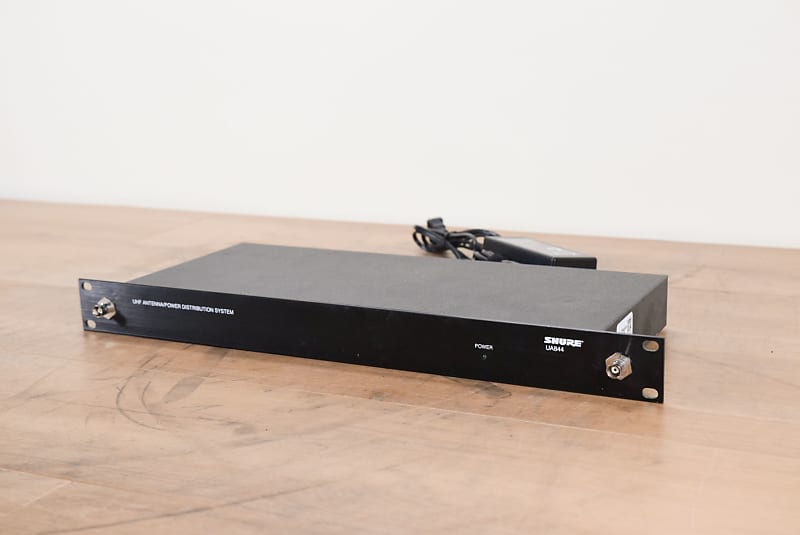 Shure UA844US Wideband UHF Antenna and Power Distributor | Reverb