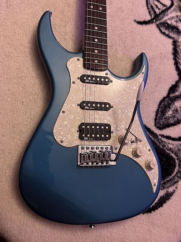 AXL Marquee Stratocaster with "Gilmore Mod" & Upgraded Tuners | Reverb