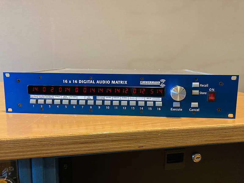 Zimmermann 16x16 Digital Patch Bay 2000 - Blau | Reverb