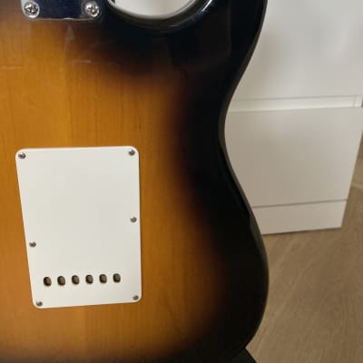 ESP 400 series Stratocaster 1988 - Sunburst | Reverb