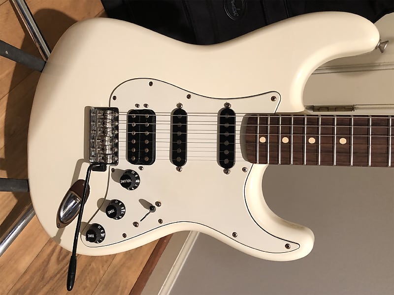 2007 Prototype Fender Fat Strat Deluxe Stratocaster 2 of 10 | Reverb