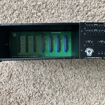 Radial Engineering Workhorse 8-Space 500 Series Rack + | Reverb