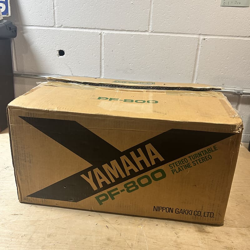 Yamaha PF-800 Turntable | Reverb