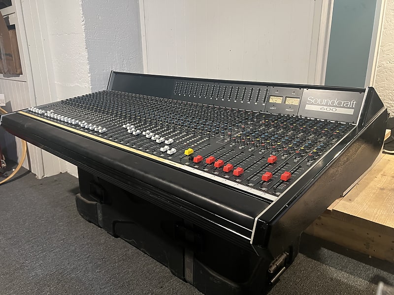 Soundcraft 500 32-Channel Console (500/600) Series **Jim | Reverb